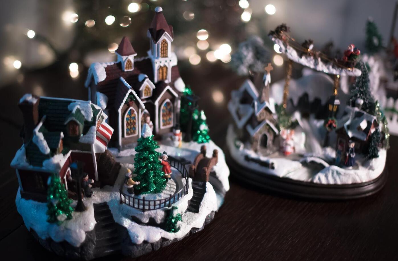 6 Delicious and Simple Christmas Cake Design Ideas